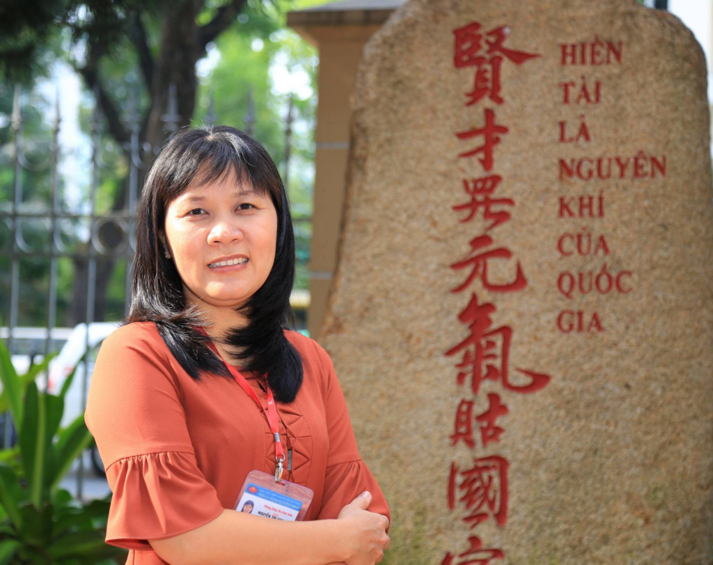 TRƯỜNG ĐẠI HỌC KHOA HỌC XÃ HỘI VÀ NHÂN VĂN - ĐHQG TP.HCM