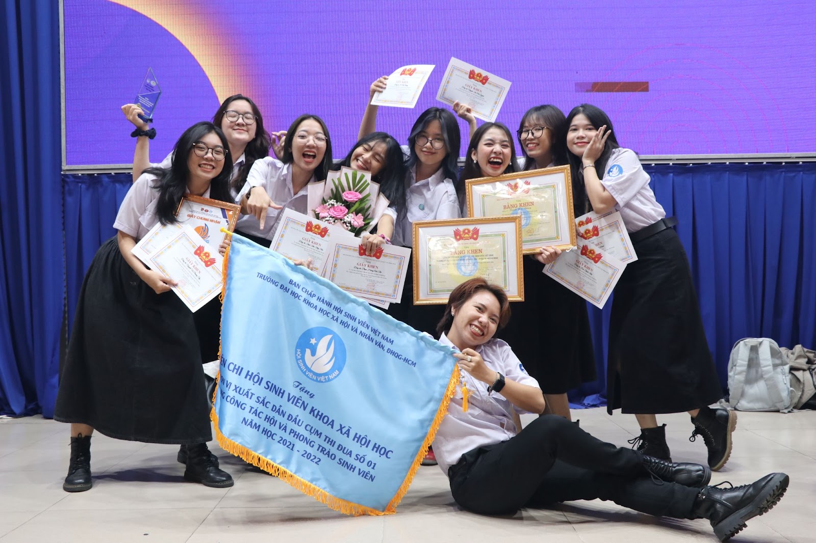 Liên chi hội sinh viên khoa Xã hội học vinh dự đạt các thành tích xuất ...