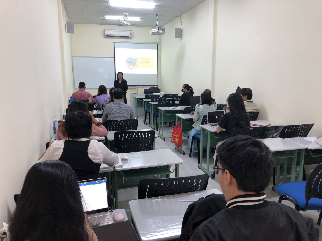 HVCH, NCS Khoa Văn hóa học tham gia lớp tập huấn hướng dẫn viết bài báo khoa học theo chuẩn quốc tế