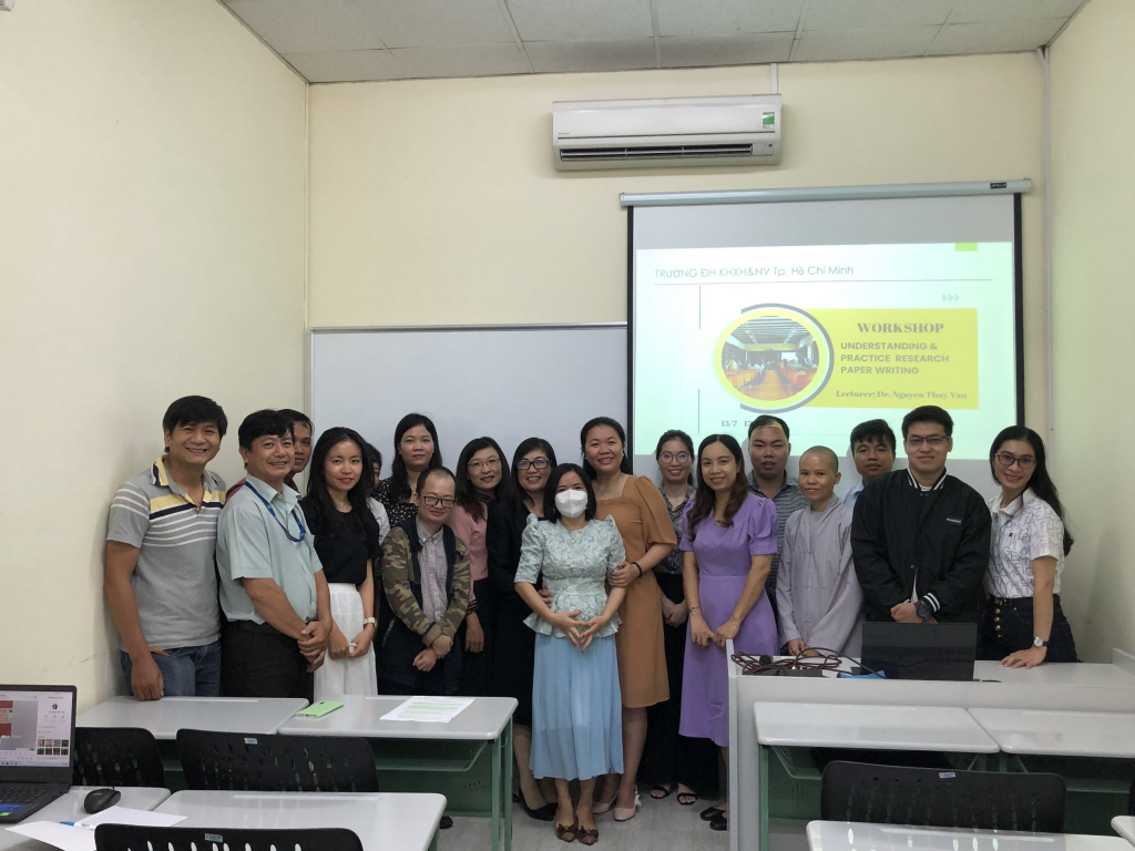 HVCH, NCS Khoa Văn hóa học tham gia lớp tập huấn hướng dẫn viết bài báo khoa học theo chuẩn quốc tế